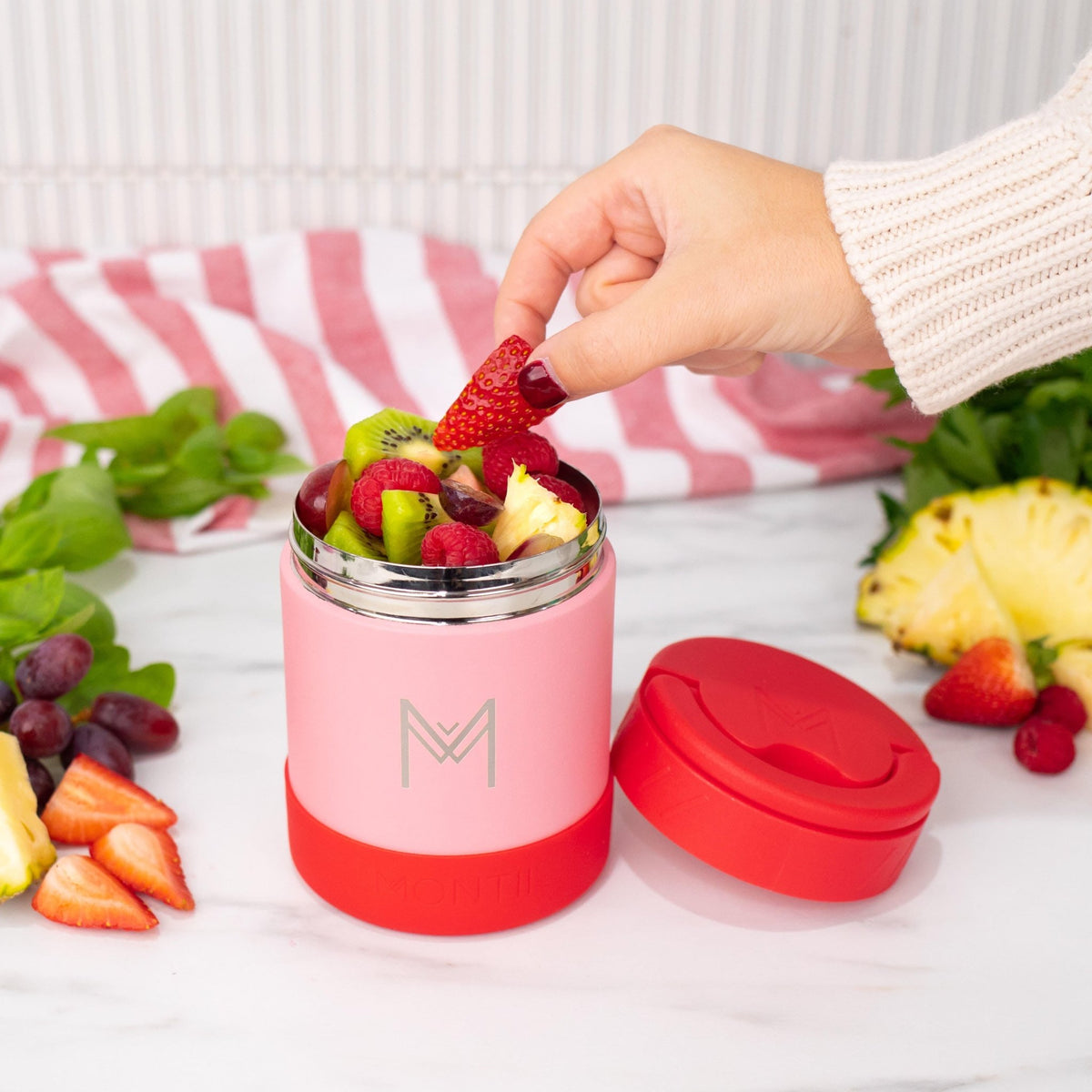 Insulated Food Jars: Perfect Companion for On the Go Meals