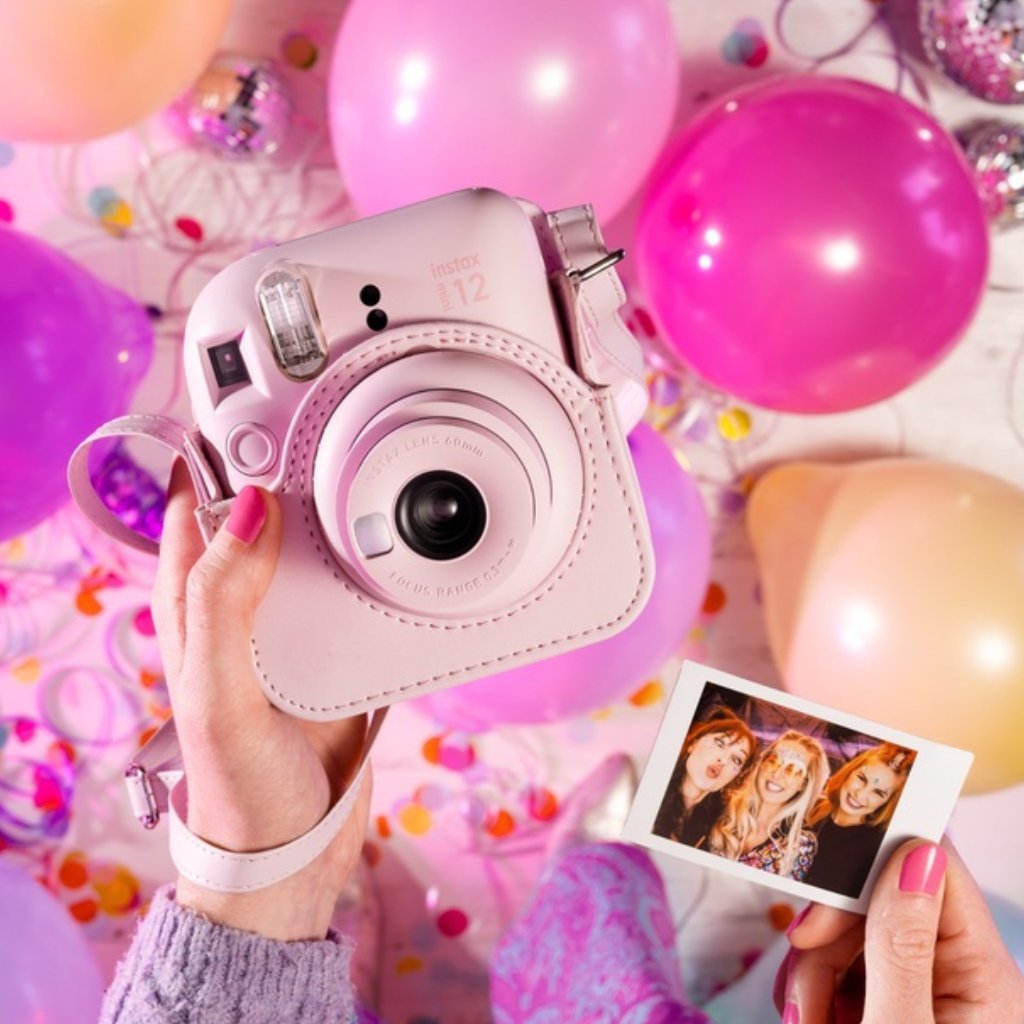 FujiFilm instant Camera – Creative Kids Lab